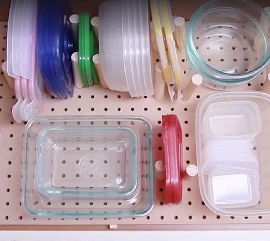 8 Easy Tips to Declutter Your Tupperware - Ducks In A Row ...